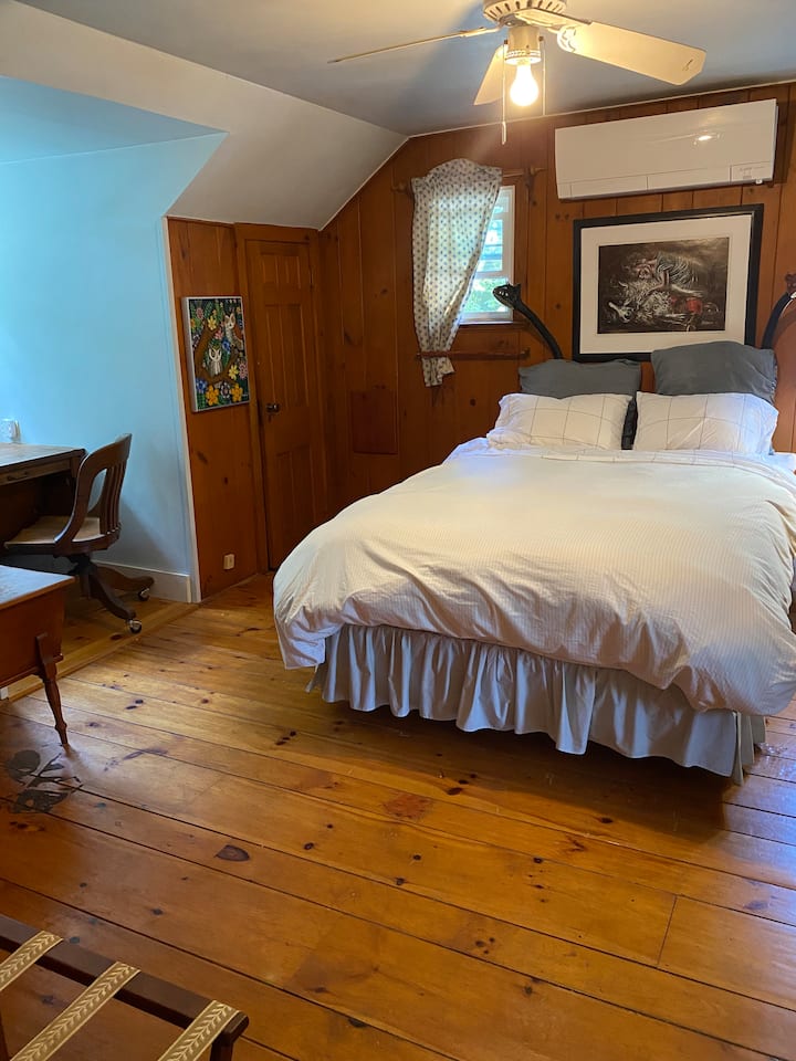 Charming 2-bedroom Suite In Old Bennington - Bennington, VT