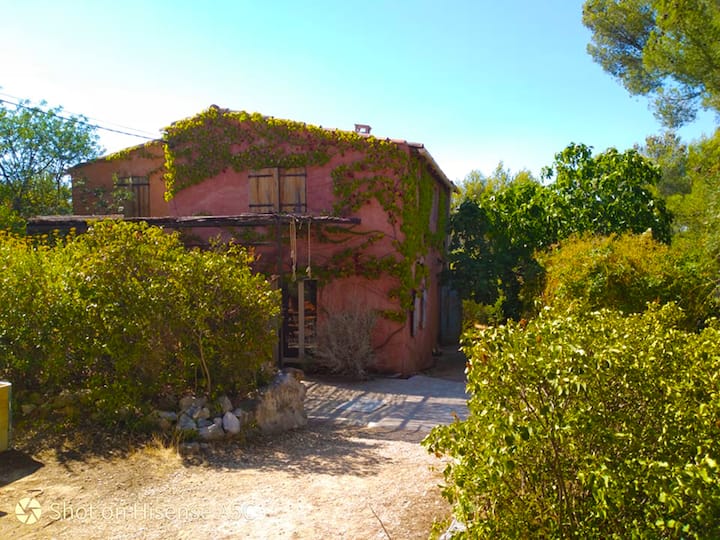 Belle Villa En Pleine Nature Proche Cv, 140m2 - Le Tholonet