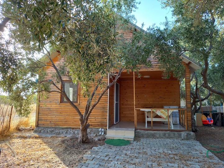 Bademli'de,denize 400  Mt,klimalı Bungalov 6 Yatak - Bademli