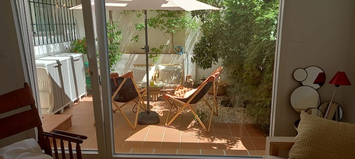 Habitación Doble Con Baño Y Entrada Independientes - Granada