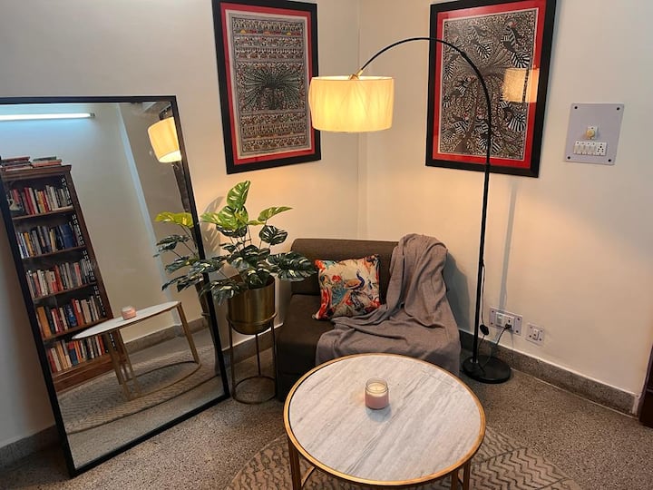Safe & Pvt. Tokyo Suite, Vasant Kunj E2 ॐ - New Delhi Indira Gandhi Airport (DEL)