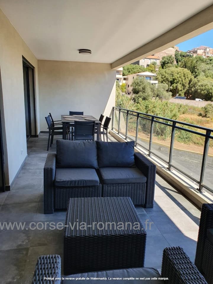 Centre Porto-vecchio : Bel Appartement Résidentiel - Palombaggia