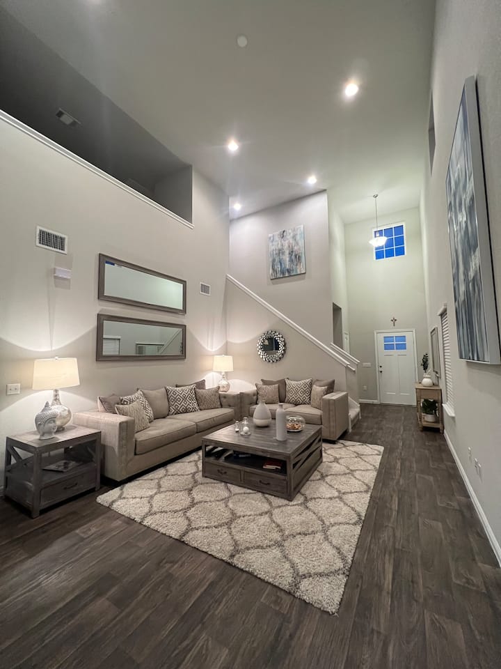 Nice Suite In A Quite Neighborhood, Free Parking - Leander, TX