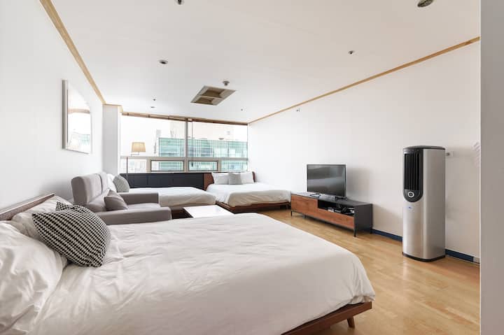 Willowhouse Hongdae @ 1 S Hongdae Station T - Séoul