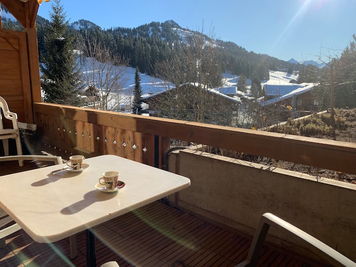 4 People Apartment In Gstaad Area In A 4* Hotel - Zweisimmen