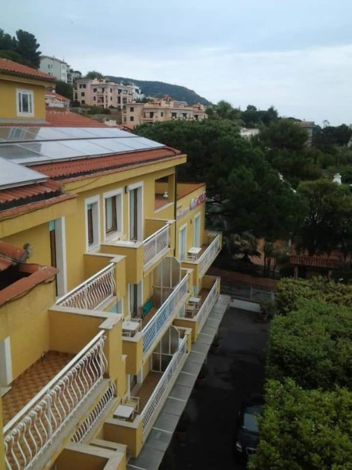 Tennis&pool 7 People Pietra L. C7 - Loano