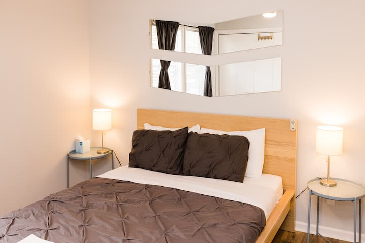 Amazing 2 Bdrm Townhome 5 Min To Unc! - Chapel Hill, NC