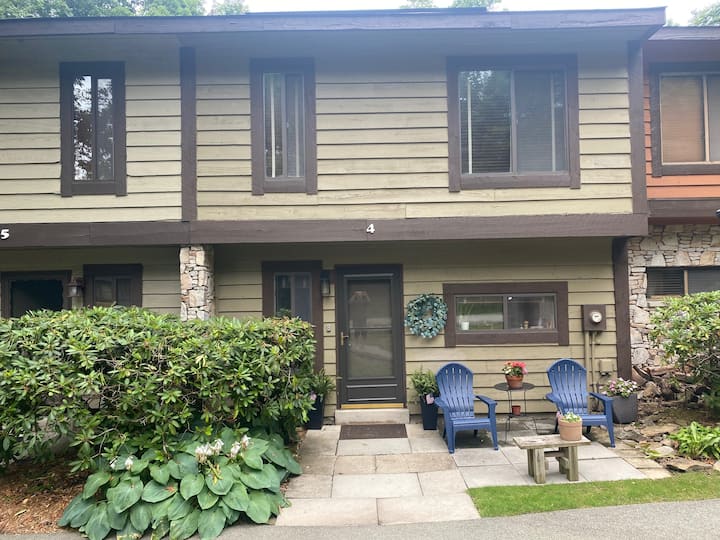 Mountain Chalet At Seven Springs - Seven Springs, PA