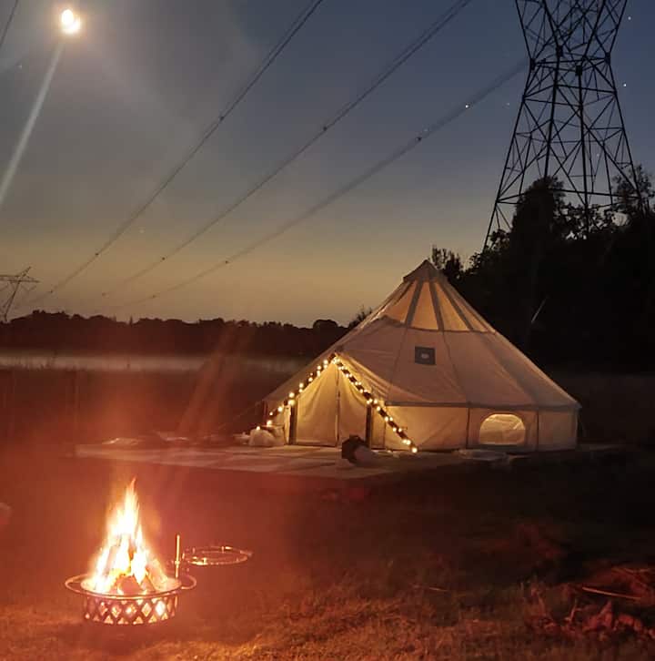Glamping In Style On A Sheep Farm. - Minnesota