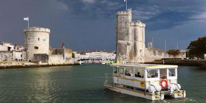 Au Cœur De La Ville Au Calme, Parking Gratuit - La Rochelle