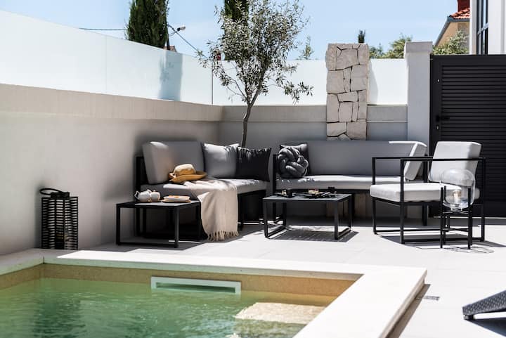 Luxury Apartment Luna With Private Heated Pool - Zadar