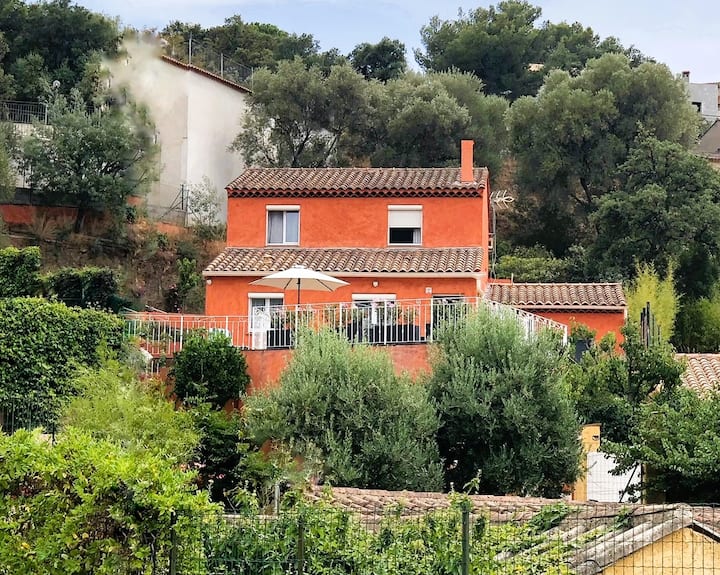 La Villa La Maison Rouge, Proche Des Plages 8 Pers - Le Lavandou