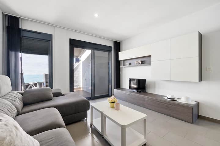 Modern 2 Bedroom Penthouse With Sun Terrace & Pool - Playa Flamenca