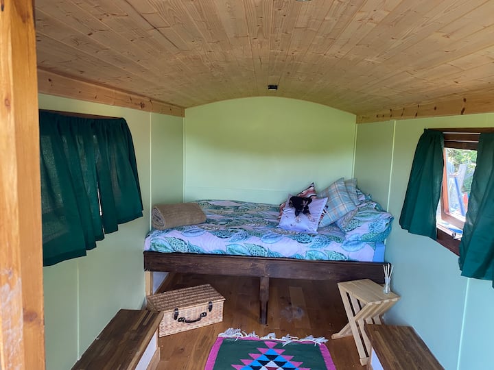 Wonderful Shepherds Hut - Sissinghurst