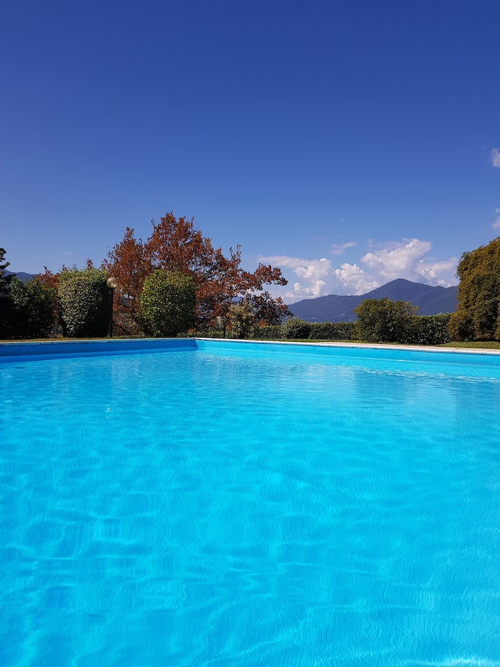 Appartamento In Residence Con Piscina - Luino