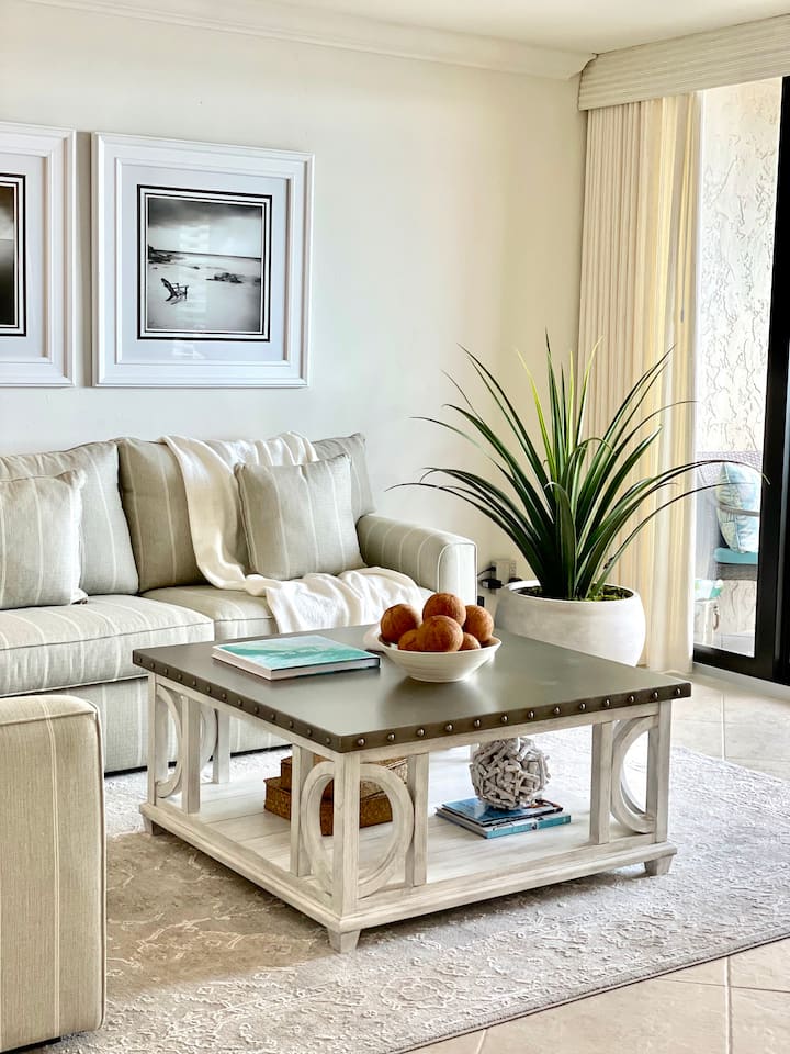 Walkable Waterfront Condo In Marco Island! - Marco Island, FL