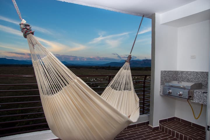 Familiar/piscinas/maravillosa Vista /Bbq/3ac/wi-fi - Girardot