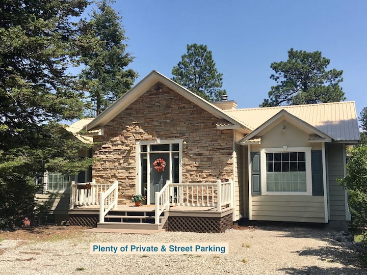 A Treetop Chalet For All Seasons - Cloudcroft, NM