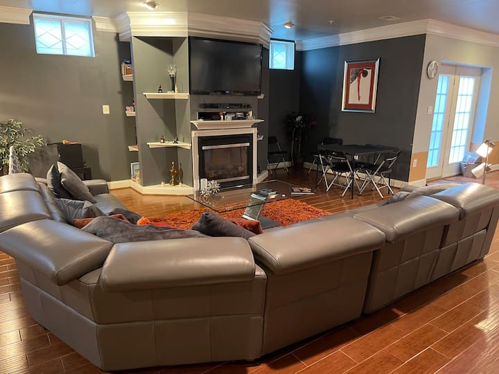 Spacious Bsmt Suite 2-bedrms, New: Bthrm, Kit, W/d - Lake Louise, Crofton