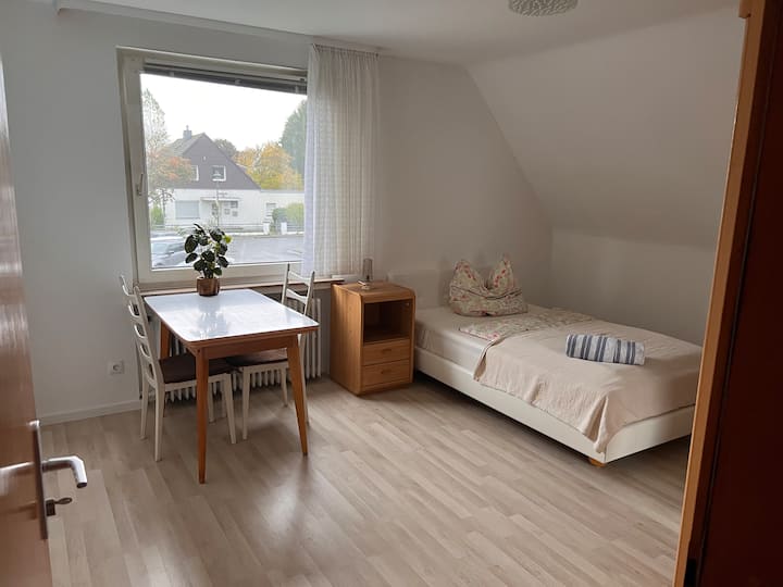 Ruhiges, Schönes Apartment Zentral Gelegen - Düsseldorf