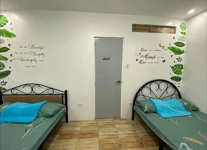 Delightful 1-bedroom W/pool, Garden And Gazebo - Philippines