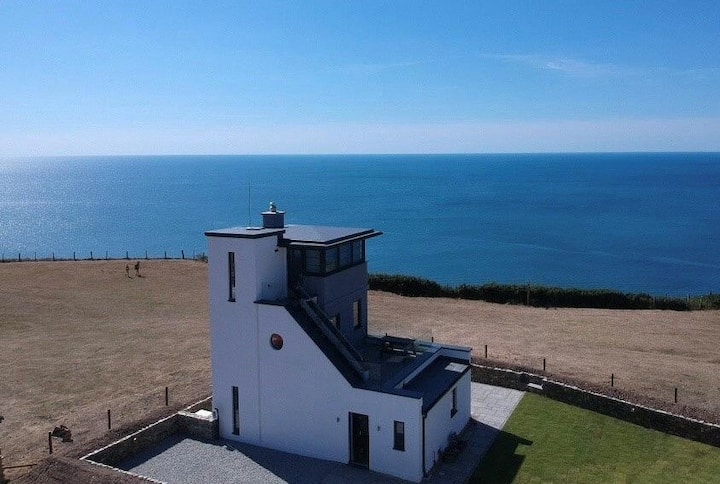 The Lookout Tower - An Exclusive Coastal Retreat. - Beer