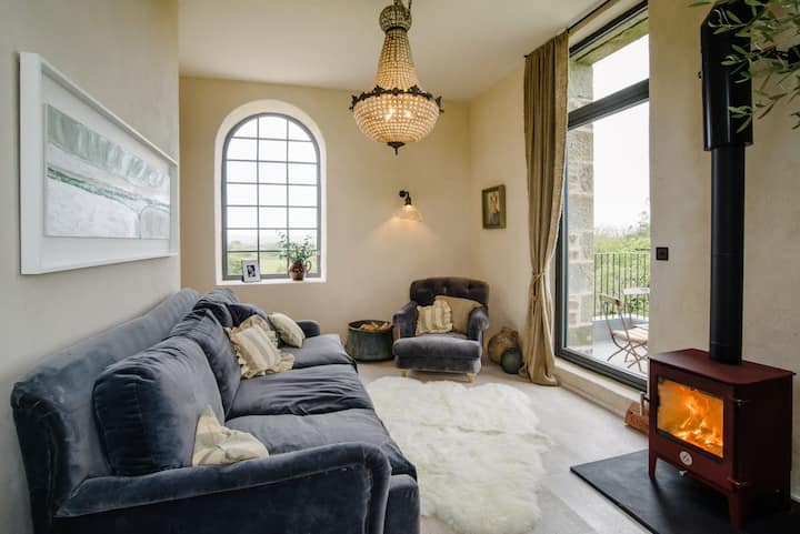Stunning Converted Tower With  Unbeatable Views - Sennen Cove