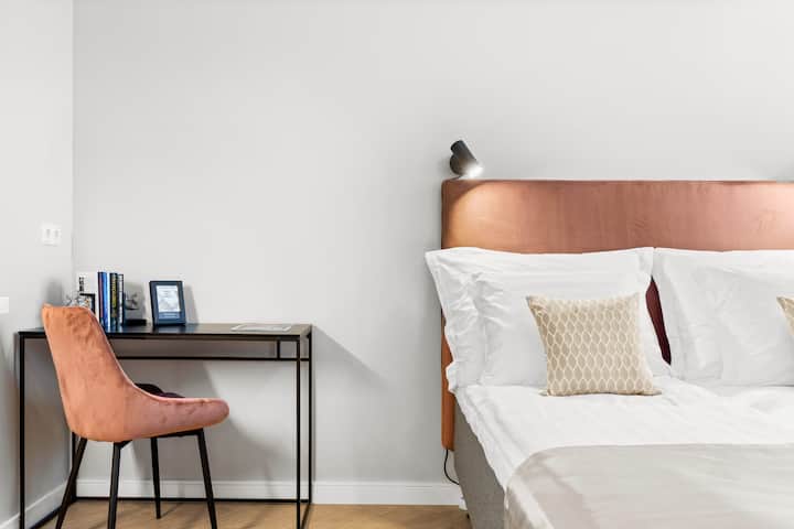 Centrally Located Studio Apartment With A Kitchen - Tallinn