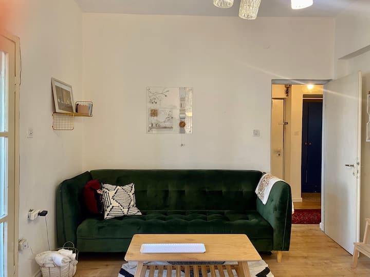 Apartment In Katamon - 예루살렘