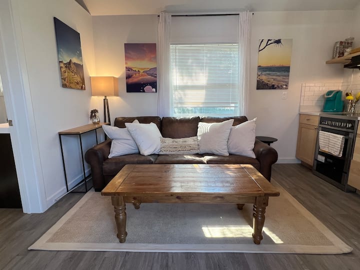 Wilde Abode - Quaint 1br Guesthouse W/ Hot Tub - Seattle, WA