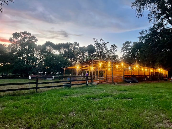 Cozy Ranch Retreat - Cleveland, TX