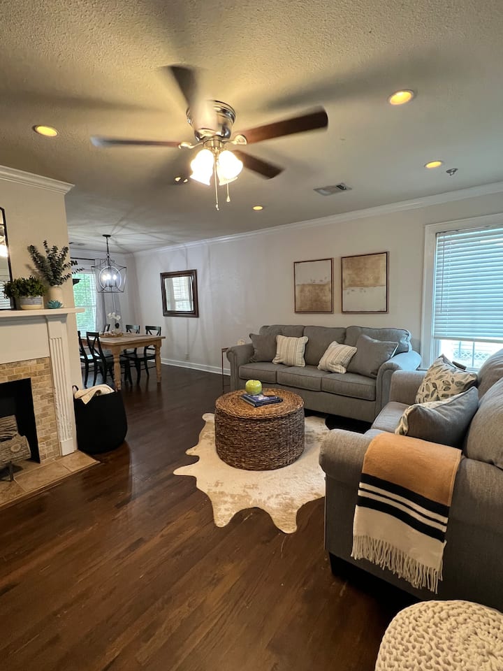 Broadmoor Cottage 2bd/1ba Amazing Location - Shreveport, LA