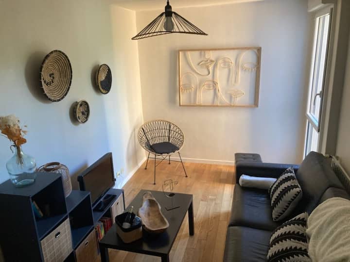 Charmant Appartement T3 Dans Une Résidence - Angers