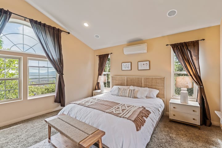 The Aspen Suite - Weekend Getaway For 2 - Running Springs, CA