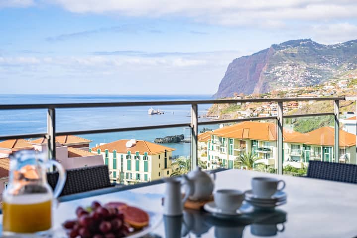 Spectacular Ocean And Cliff Views With Pool - Funchal