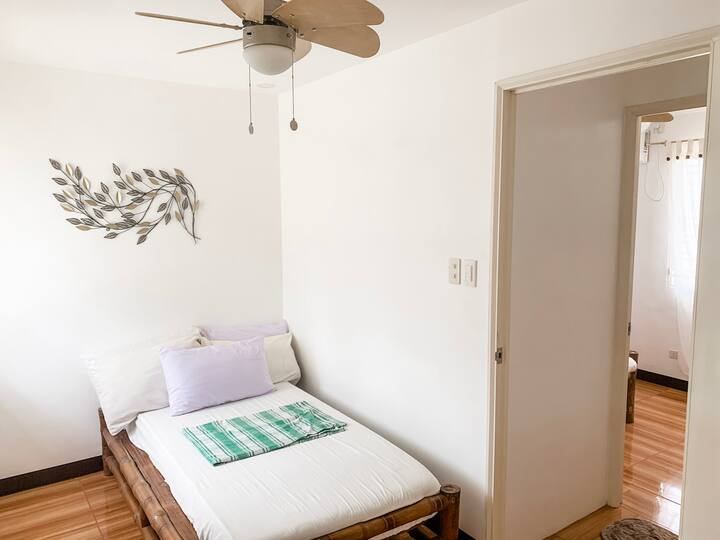 Lovely 2-bedroom Vacation Home With A Pool. - Puerto Princesa