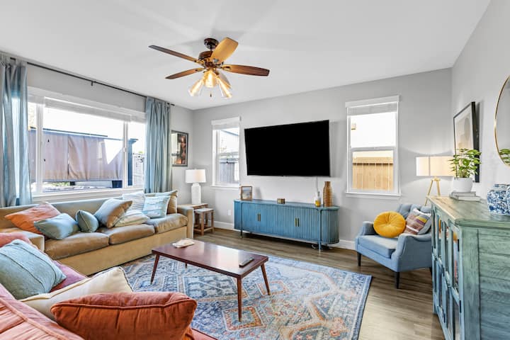 New South Reno Home With Hot Tub - Reno, NV