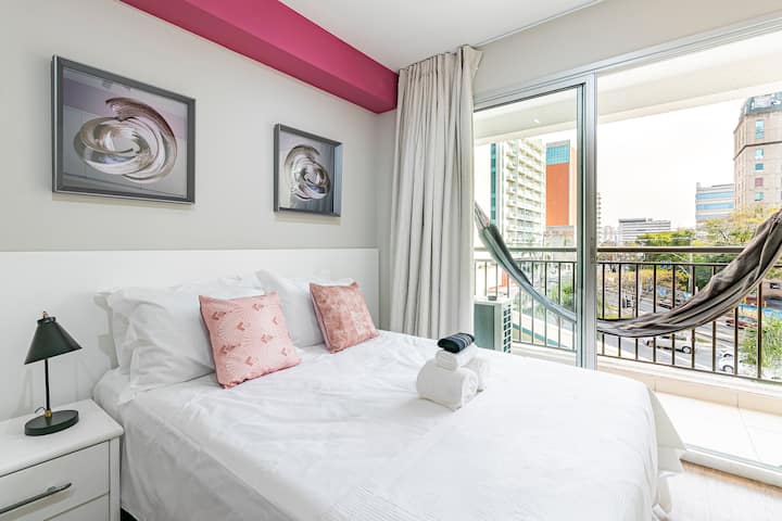 Estúdio C/ Garagem Metrô Tietê, Expocn E Anhembi - São Paulo