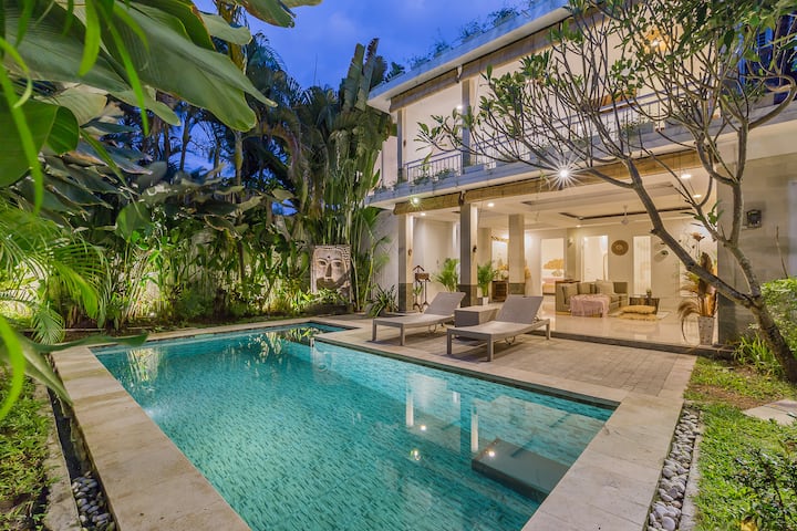 Kudeta Beach*seminyak* 3 Bd Privet Villa - Seminyak