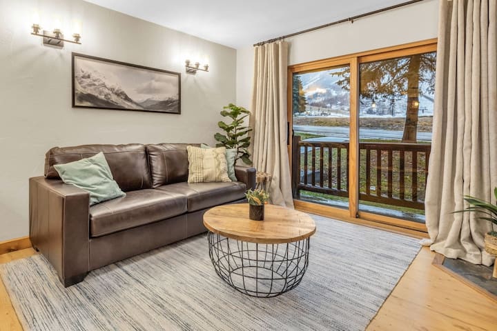 Be First To The Lift! Condo At The Base Of Pcmr - Park City, UT