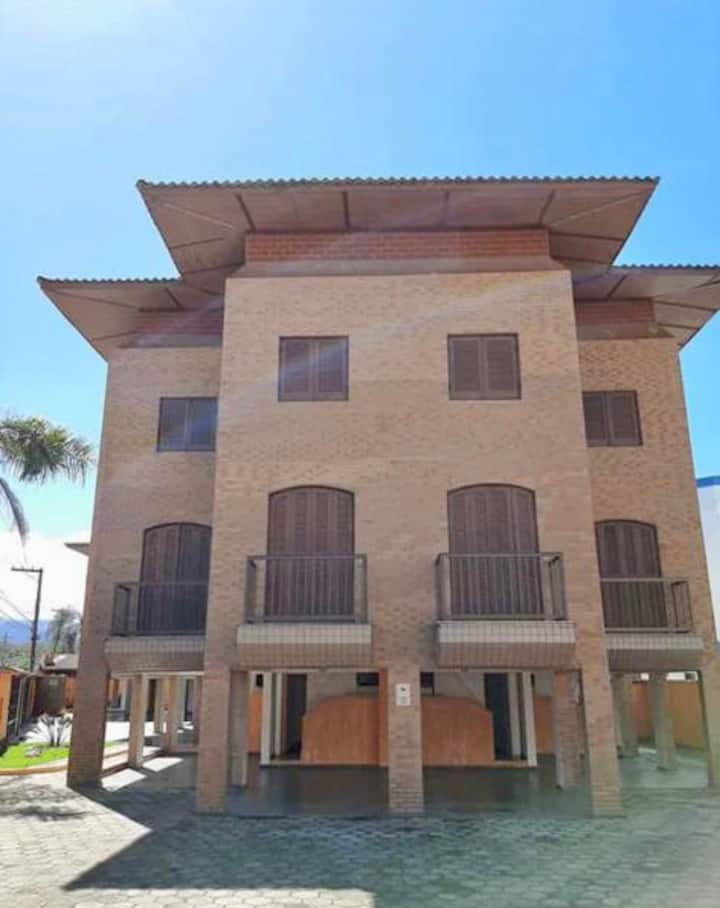 Apto A 400m Da Praia Grande-ubatuba, P/10 Pessoas. - Ubatuba