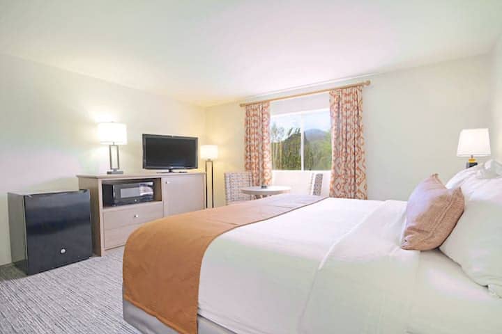 Southwestern Studio Suite In Tucson Resort - Casino Del Sol