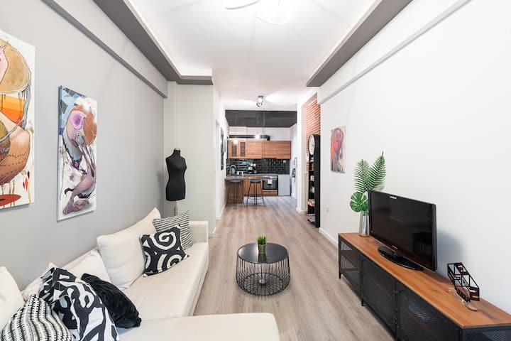 Stylish Urban Hideaway Near Athens Center & Metro - Athene