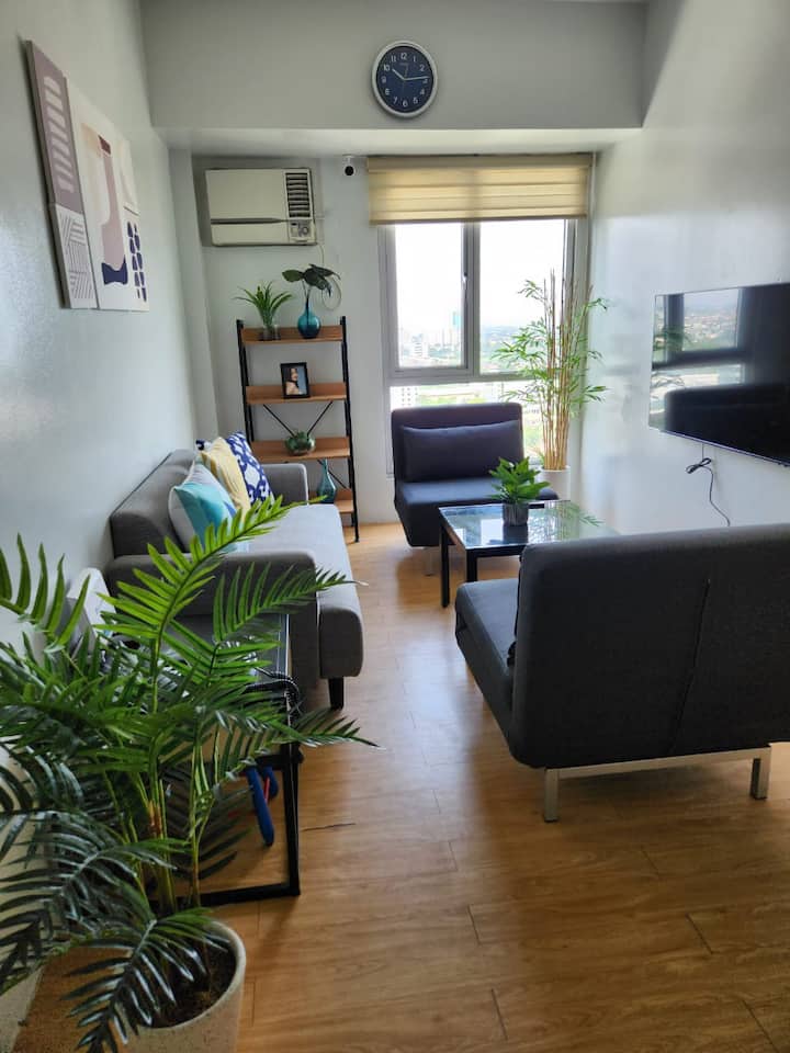 1 Bedroom Condo With Pool In Alabang - Las Piñas