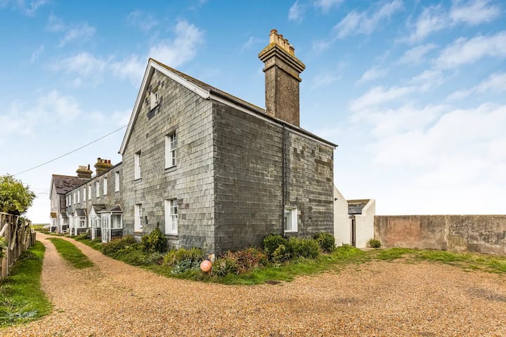 Beautifully Renovated Beach House - Selsey