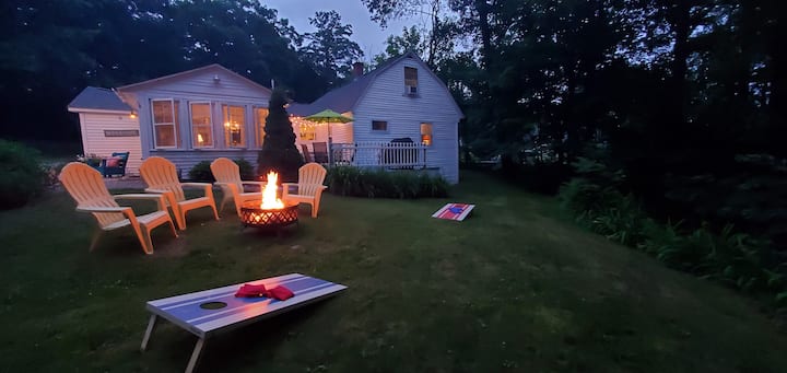 Quaint Cottage Close To Lakes Dog Friendly - Alton, NH