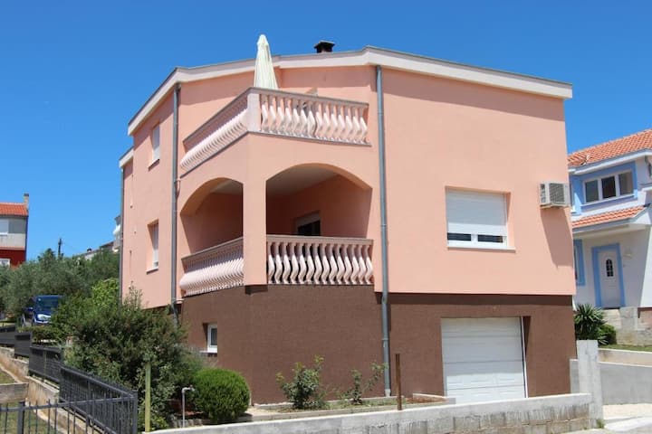 Apartman Adriatic 2 Pored Sportskog Centra Višnjik - Sukošan