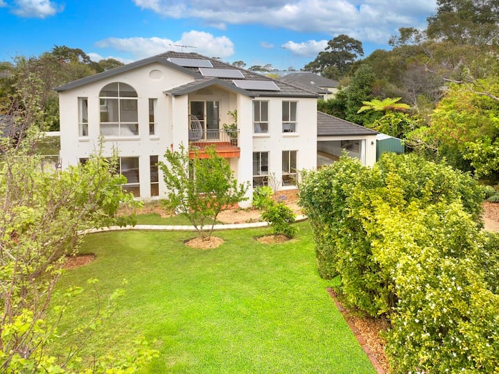 Modern Spacious 5-bedroom Home In Northern Beaches - Sydney