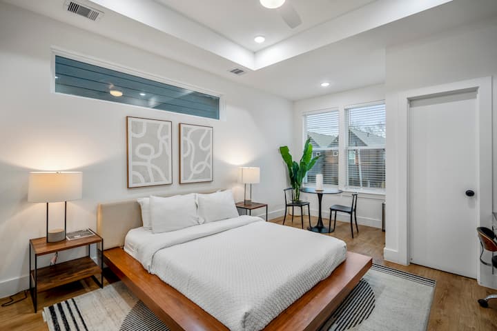 Nestled Nook Studio #2 @ East End Revitalized - Houston, TX