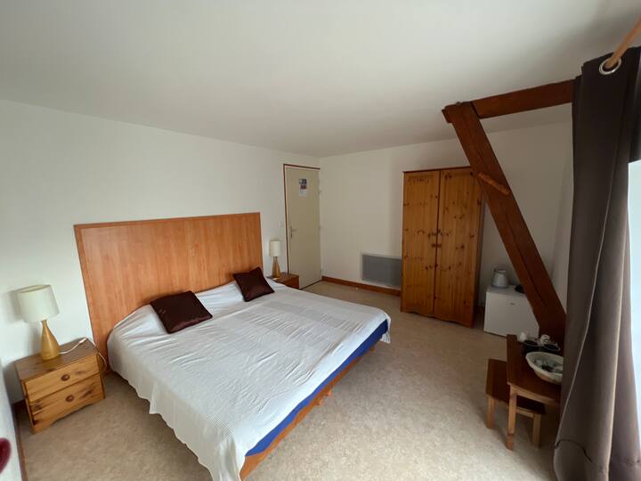 Les Communs / Chambre D’hôtes Pommier - Bourbon-l'Archambault